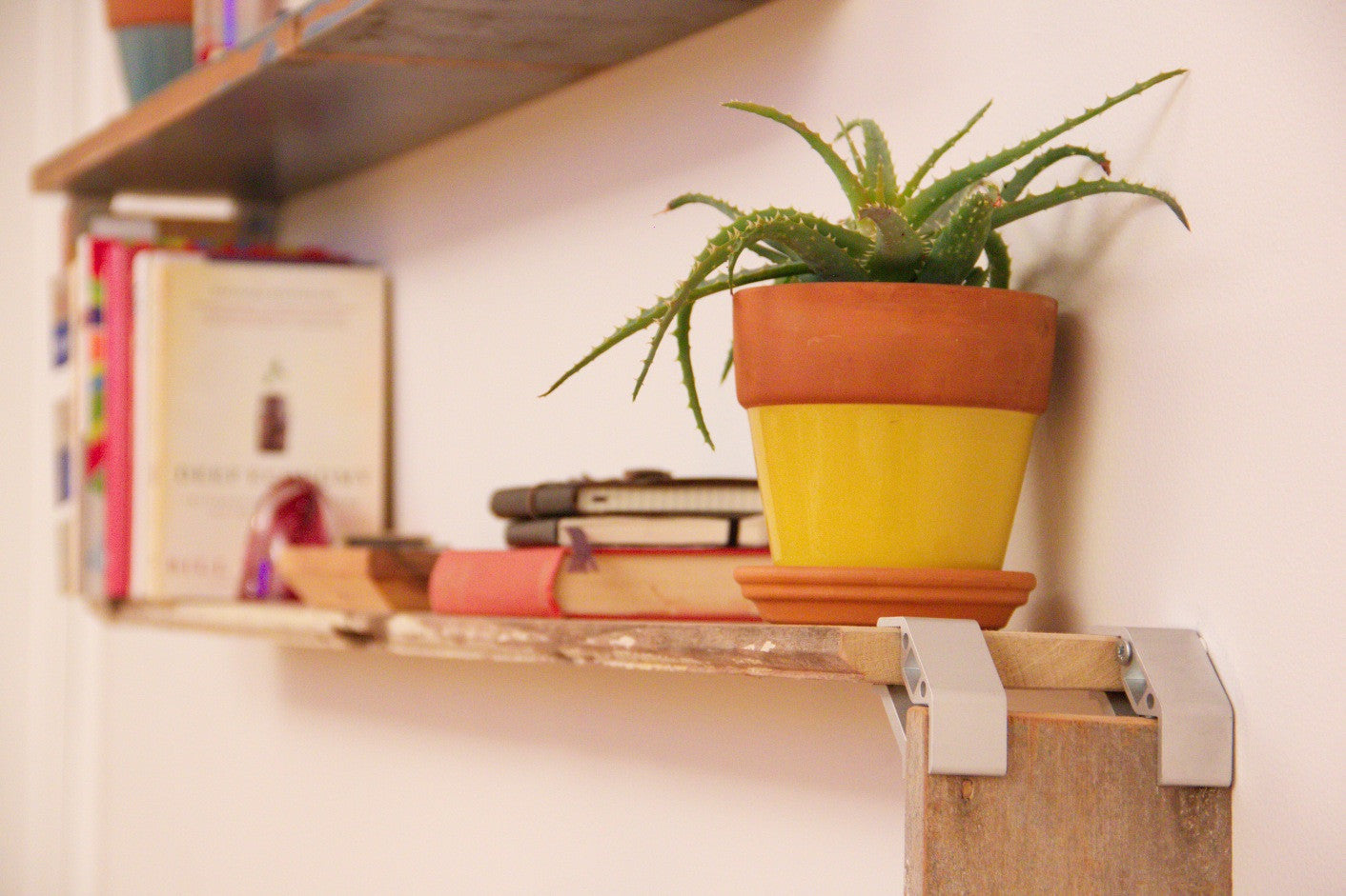 Large Zig Shelf - Ply Products